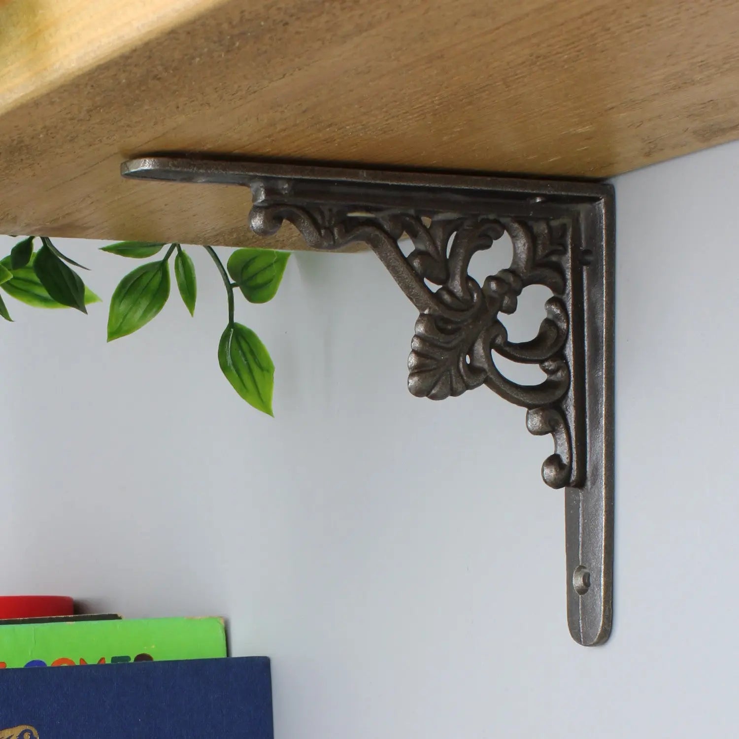 Pair of Antique Cast Iron Scroll Leaf Shelf Brackets - 115mm x 130mm ...