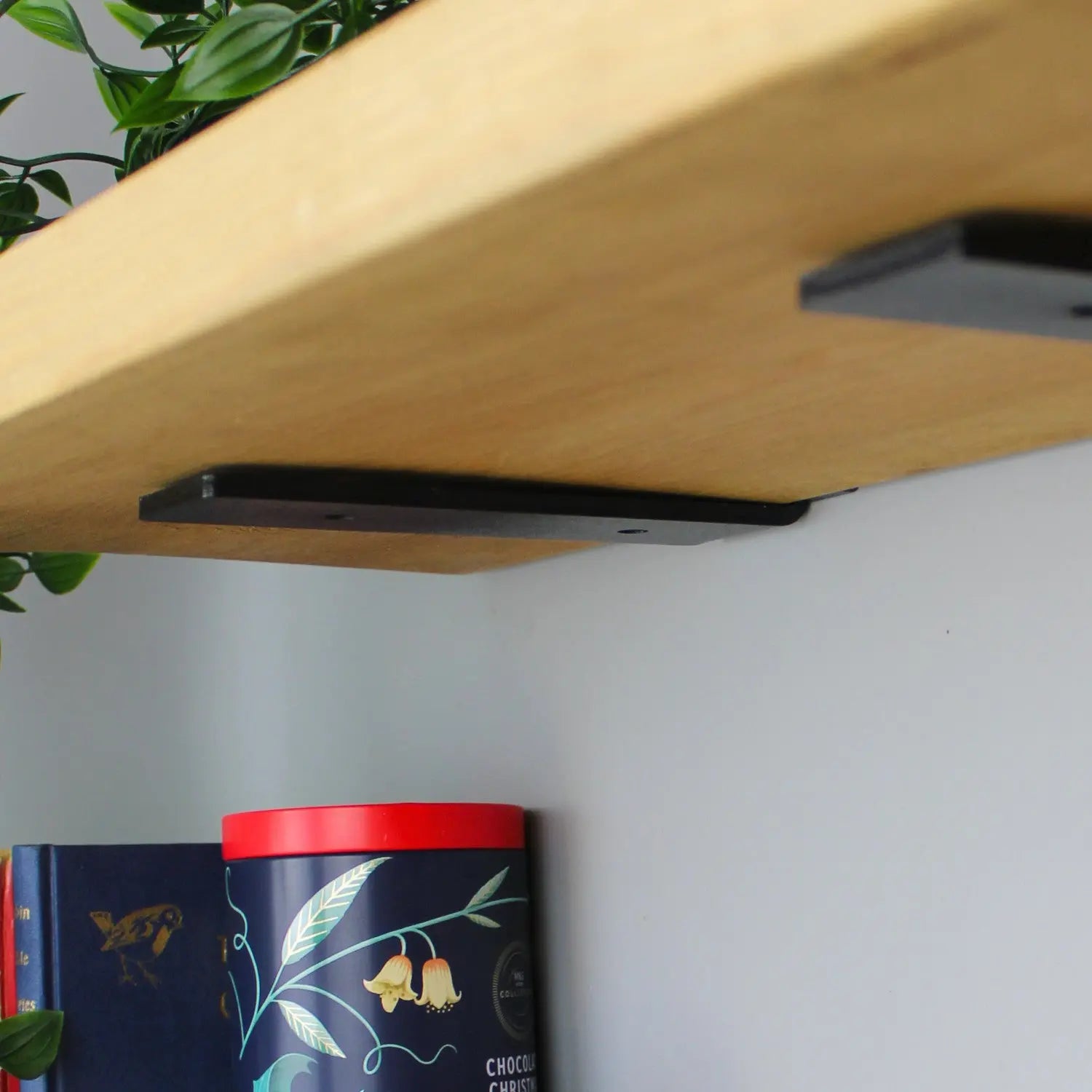 Concealed Shelf Brackets – Durable Black Powder Coated Finish – Oakcrafts