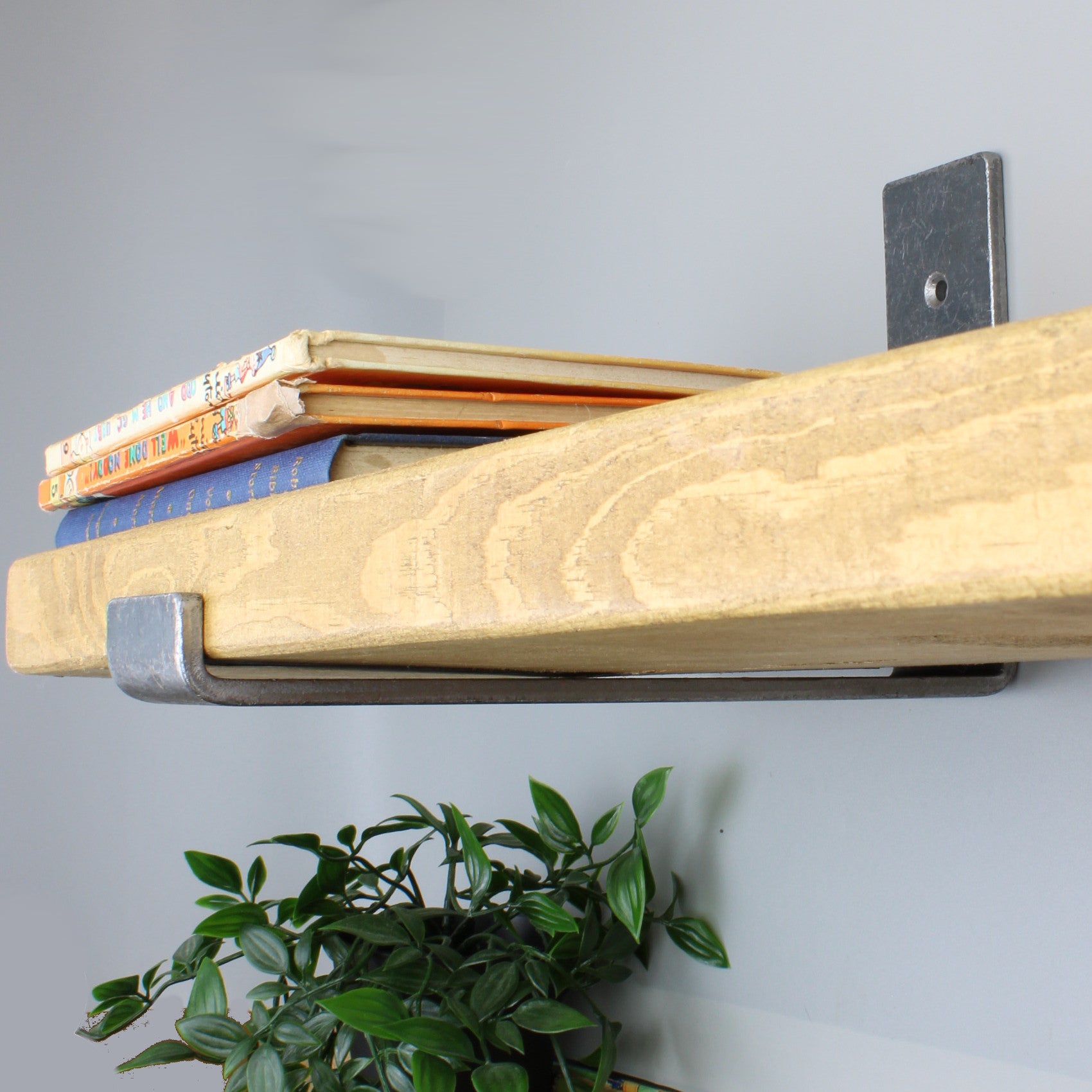 Pair of Industrial Scaffold Board Shelf Brackets Cast Iron U Shape ...